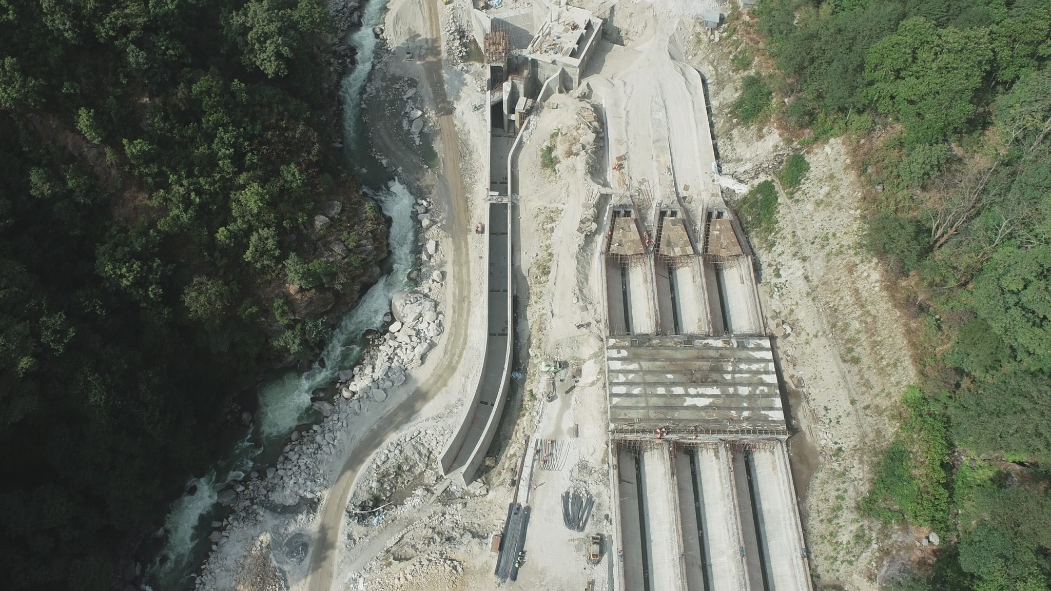 Installation, Testing and Commissioning at Solu Dudhkoshi HEP (86MW ...